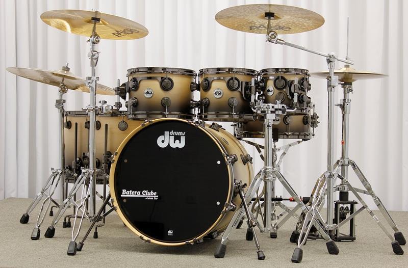 Bateria DW Collectors Maple Satin Specialty Natural to Ebony Fade 20",8 ...